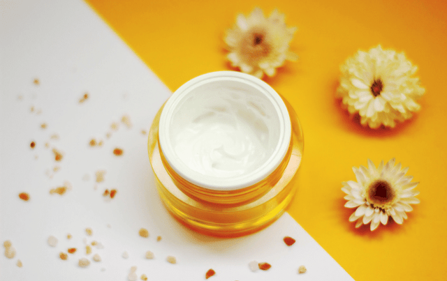 Your Natural Guide to Summer Skin Care + Top Tips | YesWellness.com