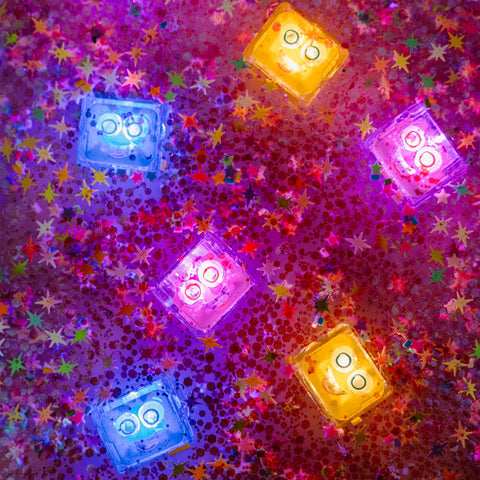 Glo Pals Light Up Cubes Water-Activated 4PK - Lumi