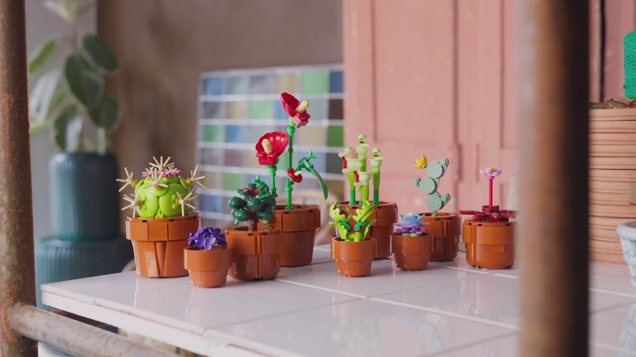 LEGO Icons Tiny Plants, 10329